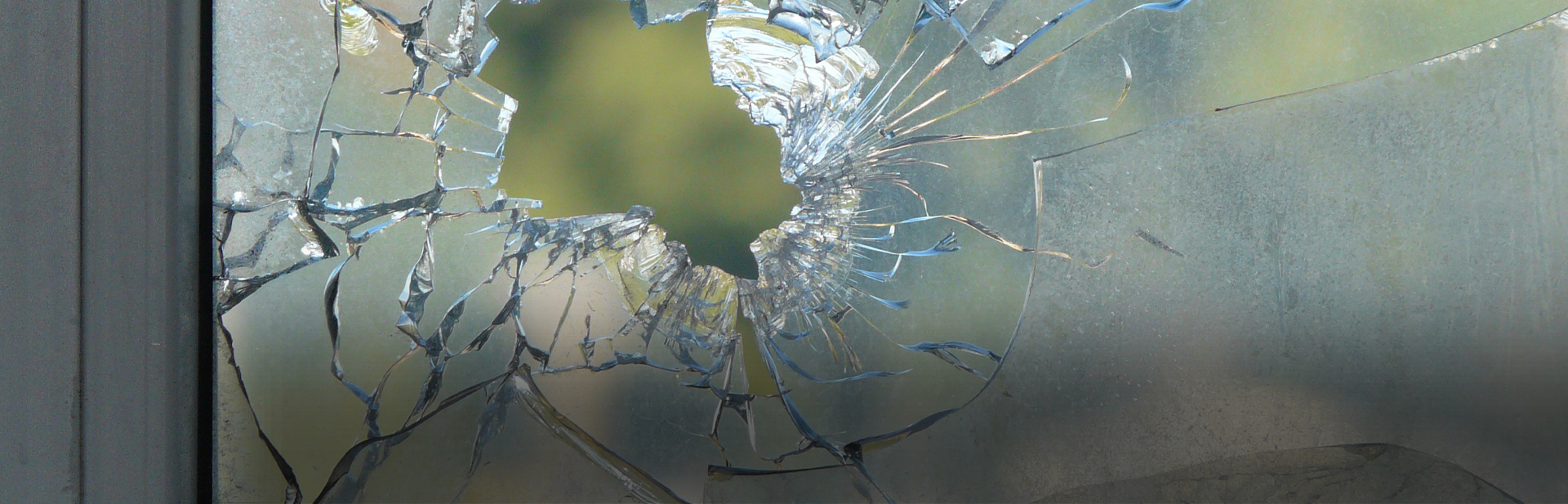 What is an Emergency Glazier and When Do You Need One? - Montrose Glass
